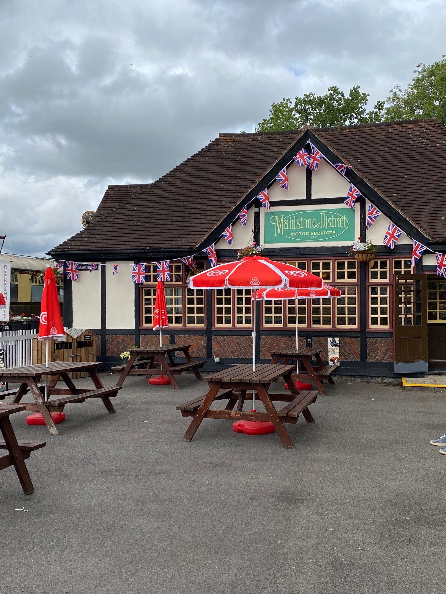 Steam up! - Kent & East Sussex Railway